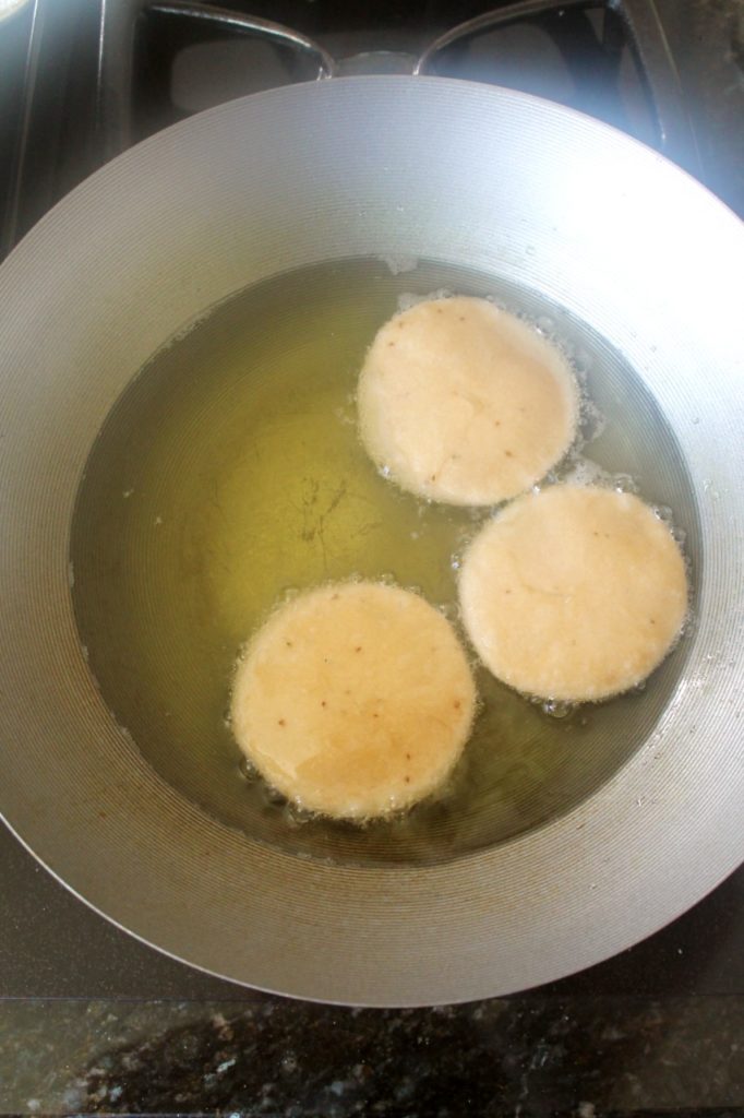 Khasta Poori / Puri / Indian Puffed Fried Bread | Living Smart And Healthy