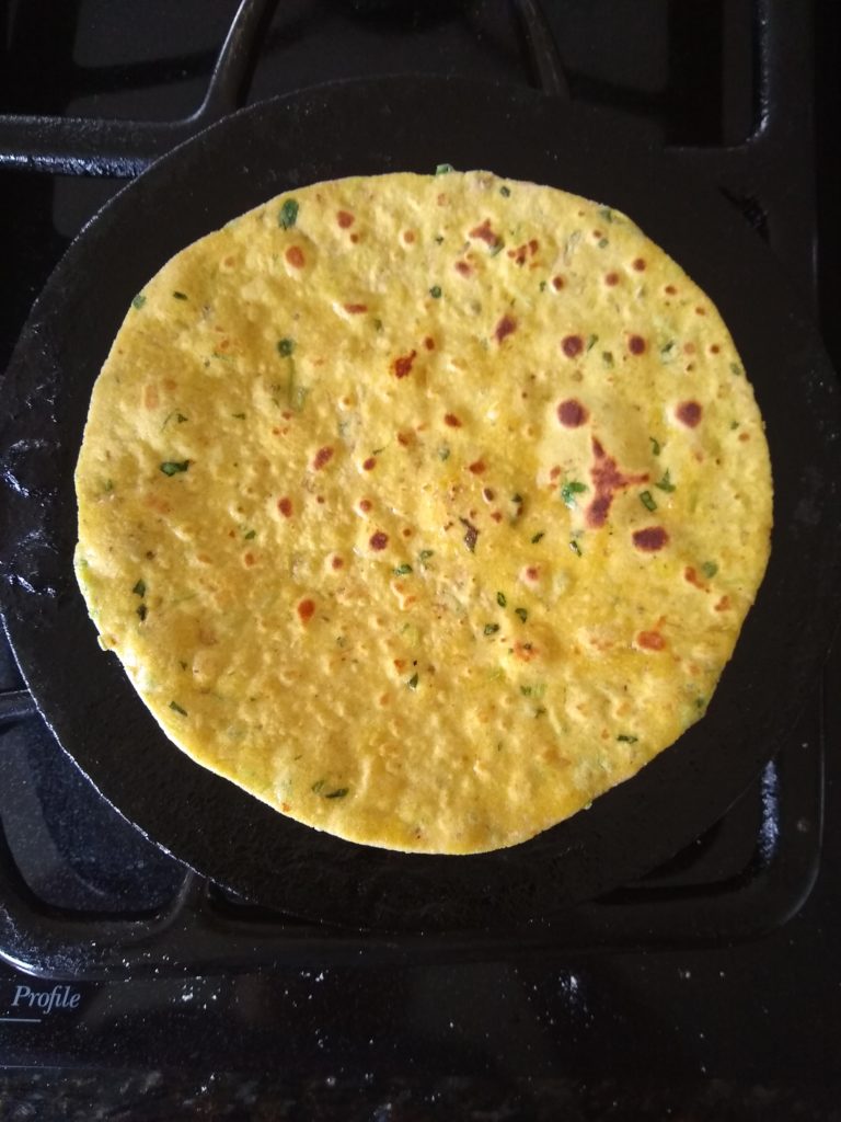 Microgreens Fenugreek Flatbread / Methi Thepla | Living Smart And Healthy